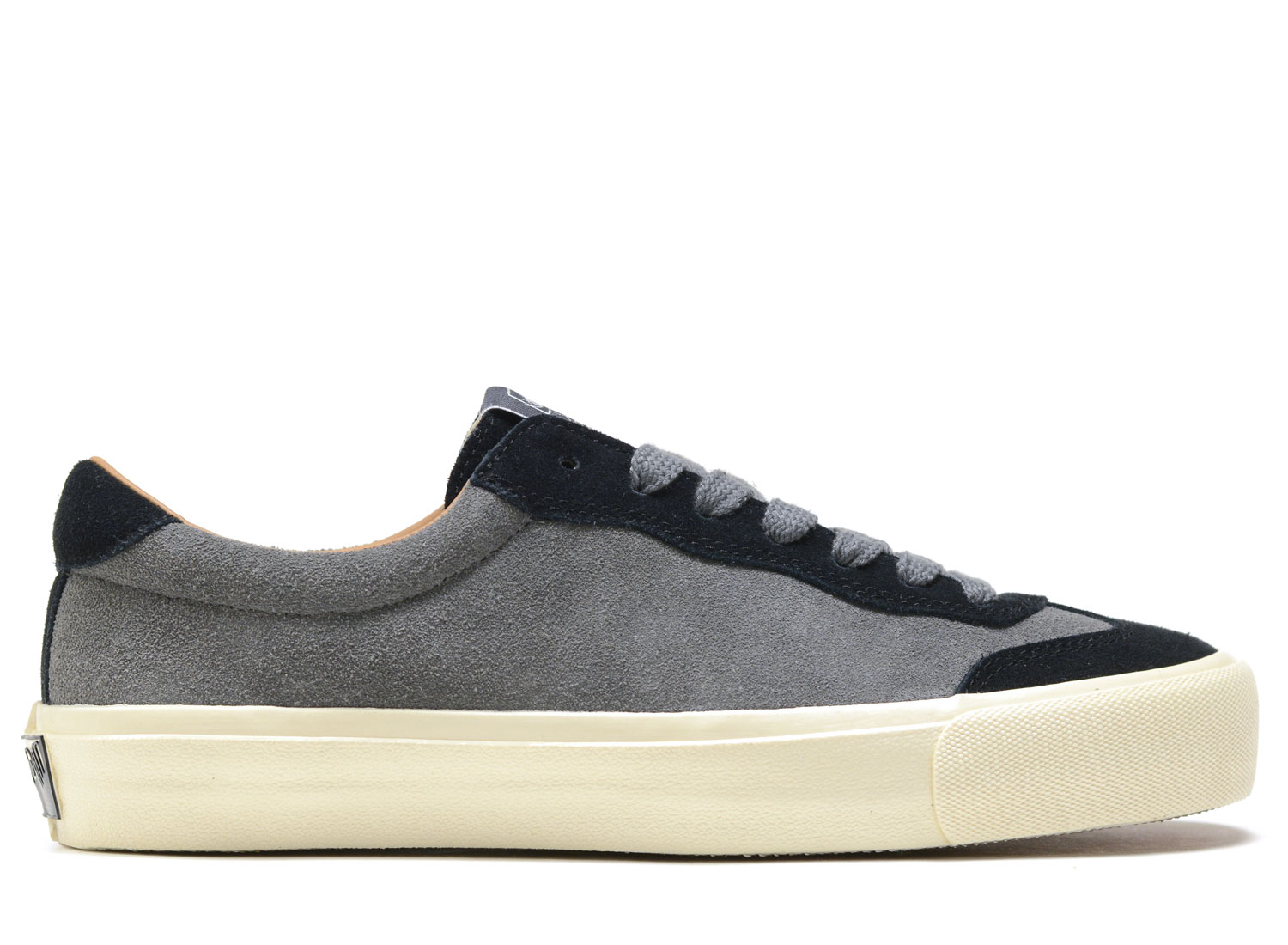 LAST RESORT VM004 MILIC LOW BLACK GRAPHITE / WHITE